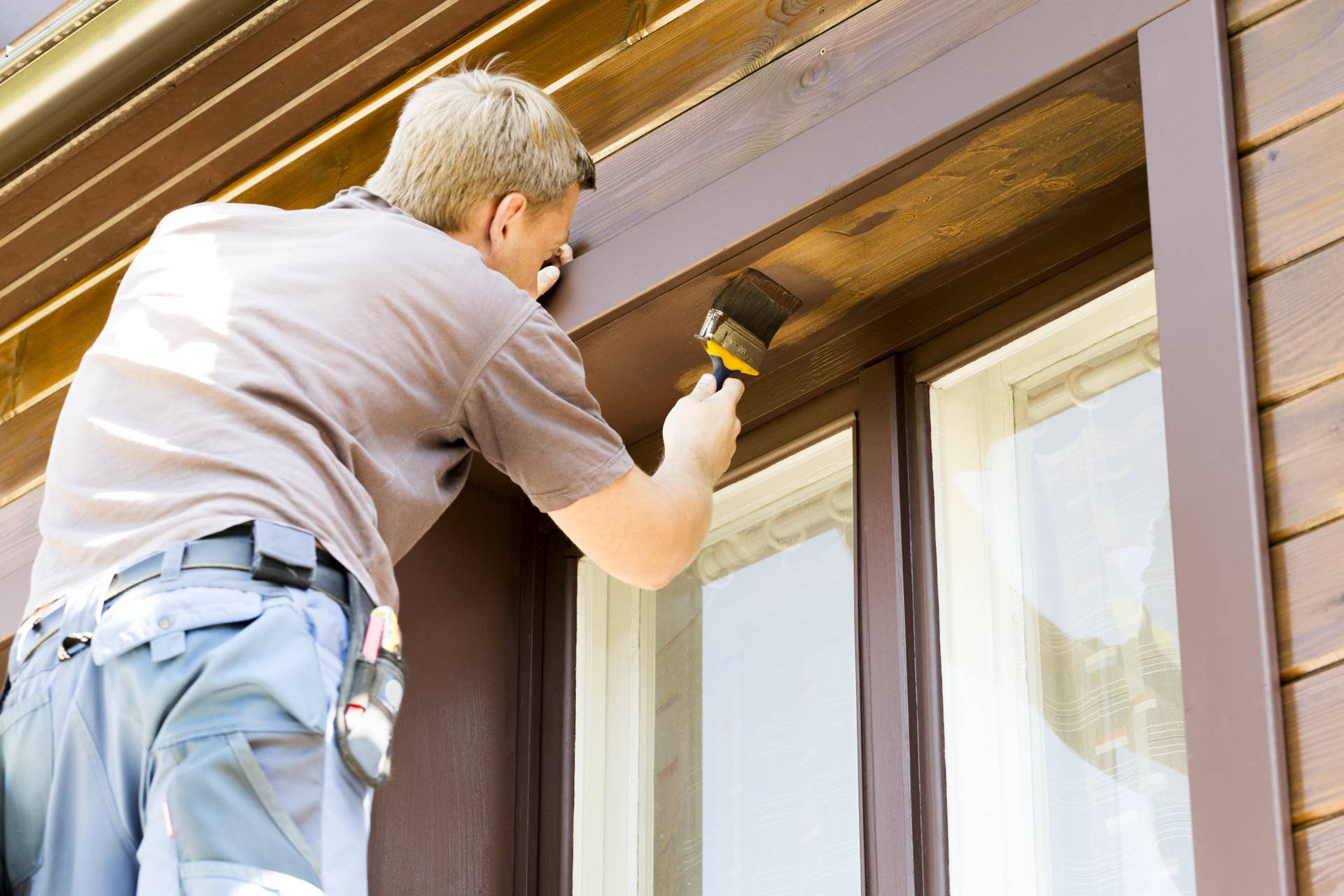 ‘Masking’ Windows Before Painting Will Save Tons of Time - Dengarden