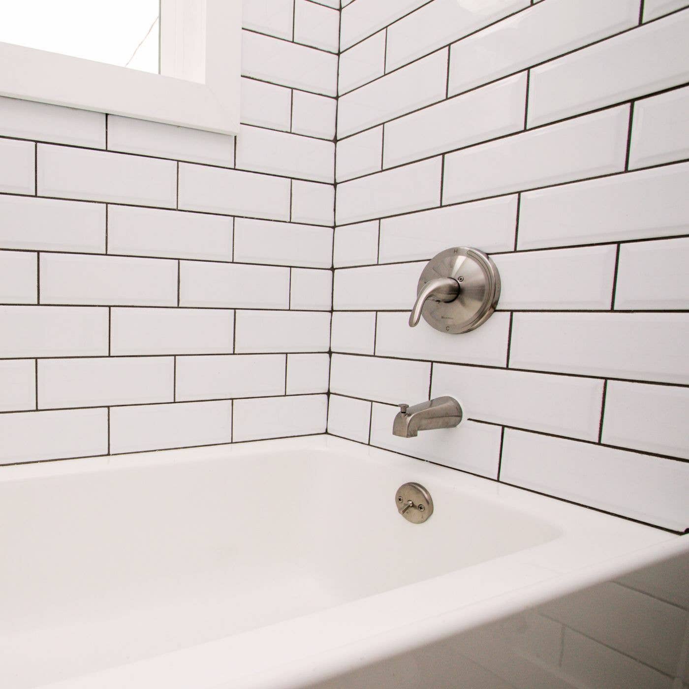 How to Replace a Single Handle Bathtub Faucet Yourself - Dengarden