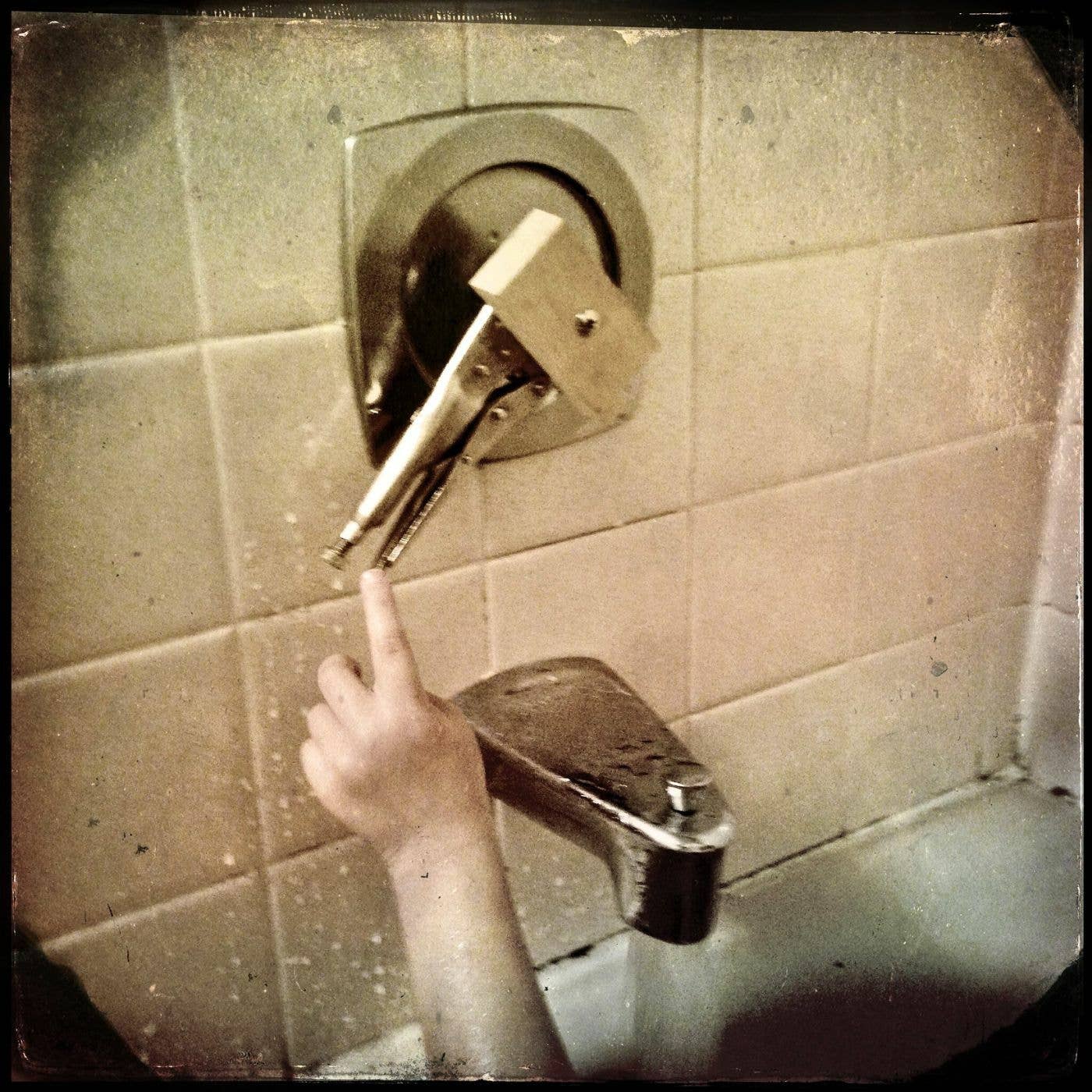 How to Replace a Single Handle Bathtub Faucet Yourself - Dengarden