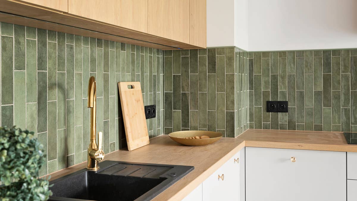 This Renter-Friendly Wall Tile Hack Is Honestly Genius - Dengarden