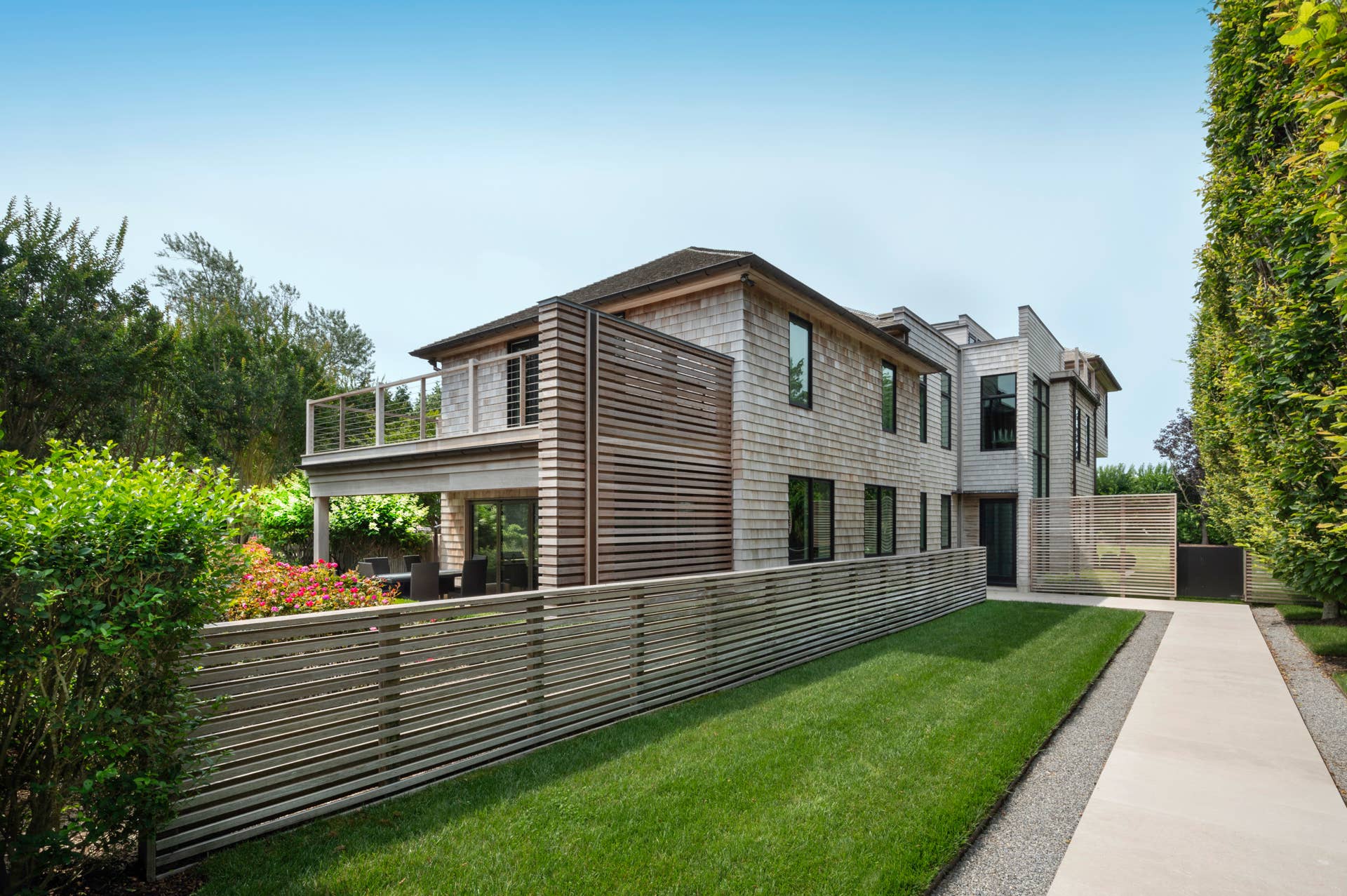 15 Backyard Fence Ideas For Privacy in Style - Dengarden