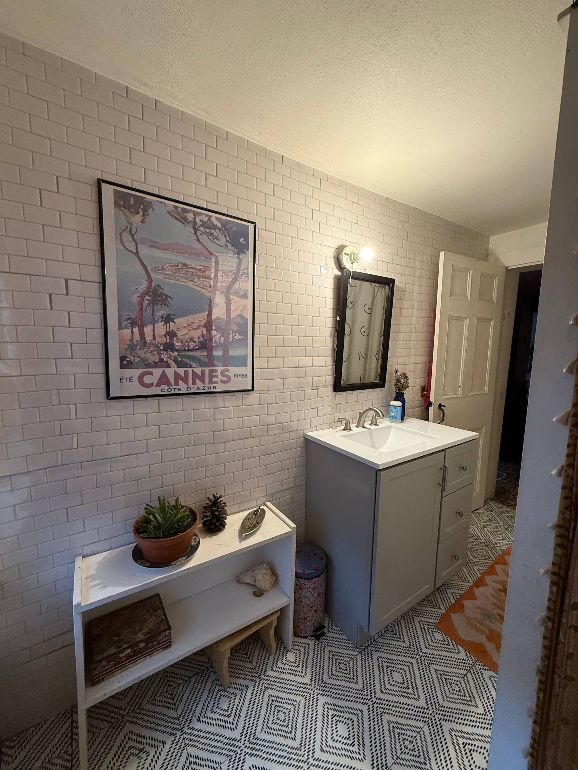 A Simple Solution Upgrading an Unsightly Bathroom Sink - Dengarden