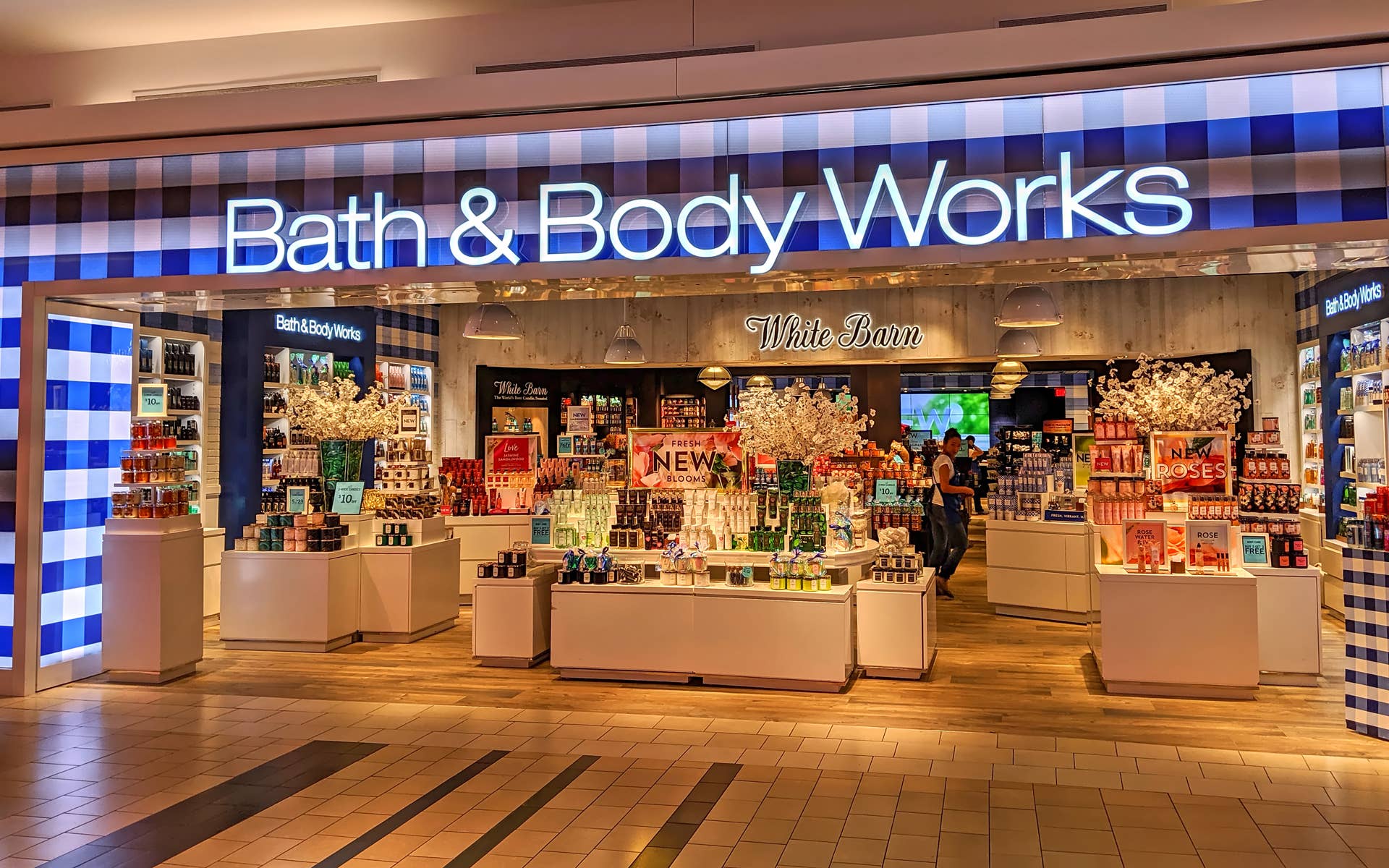 Bath & Body Works Just Brought Dreamy Spring Items to Stores - Dengarden