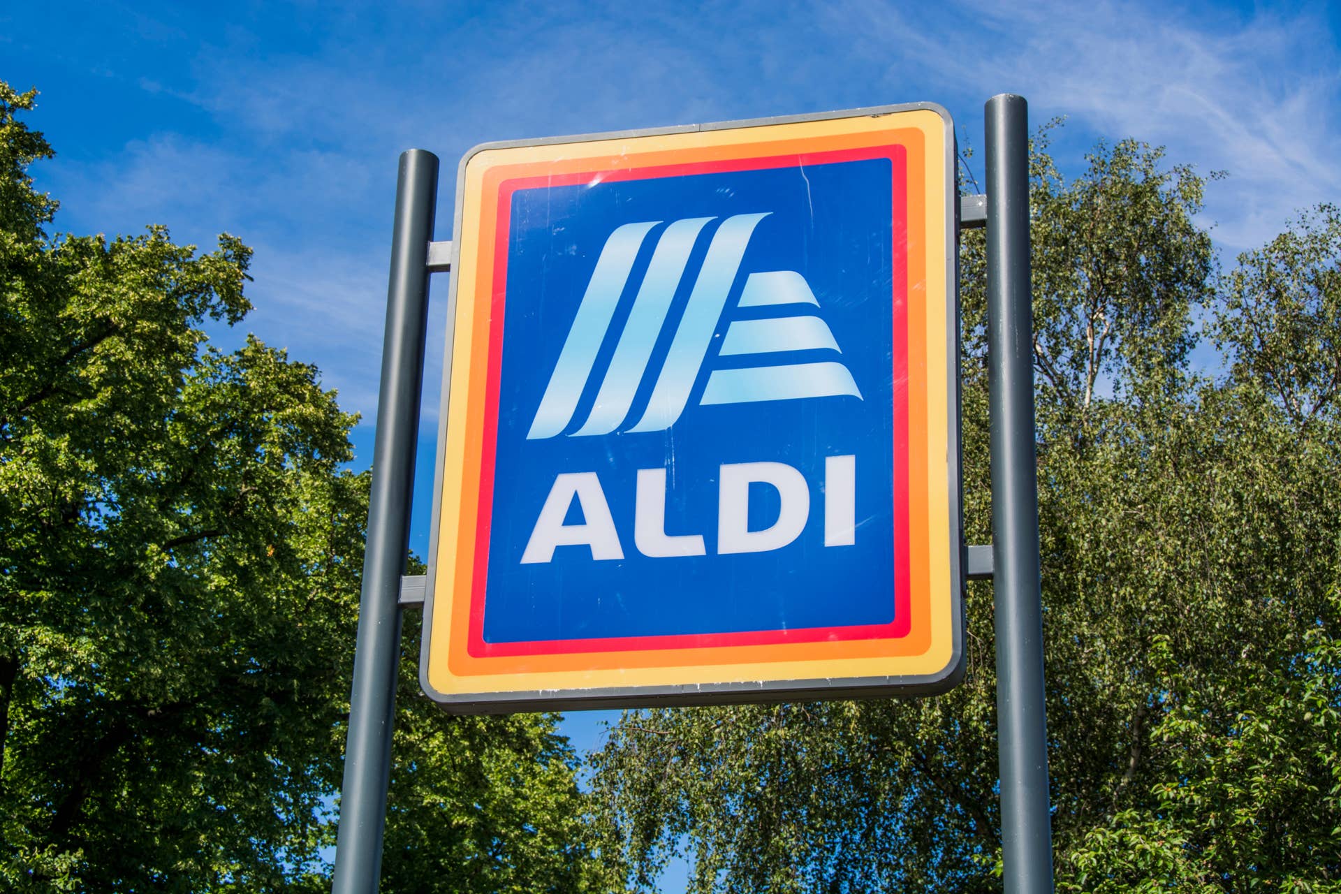 Aldi's New $15 Vintage Candle Warmer Lamps Are So Pretty - Dengarden