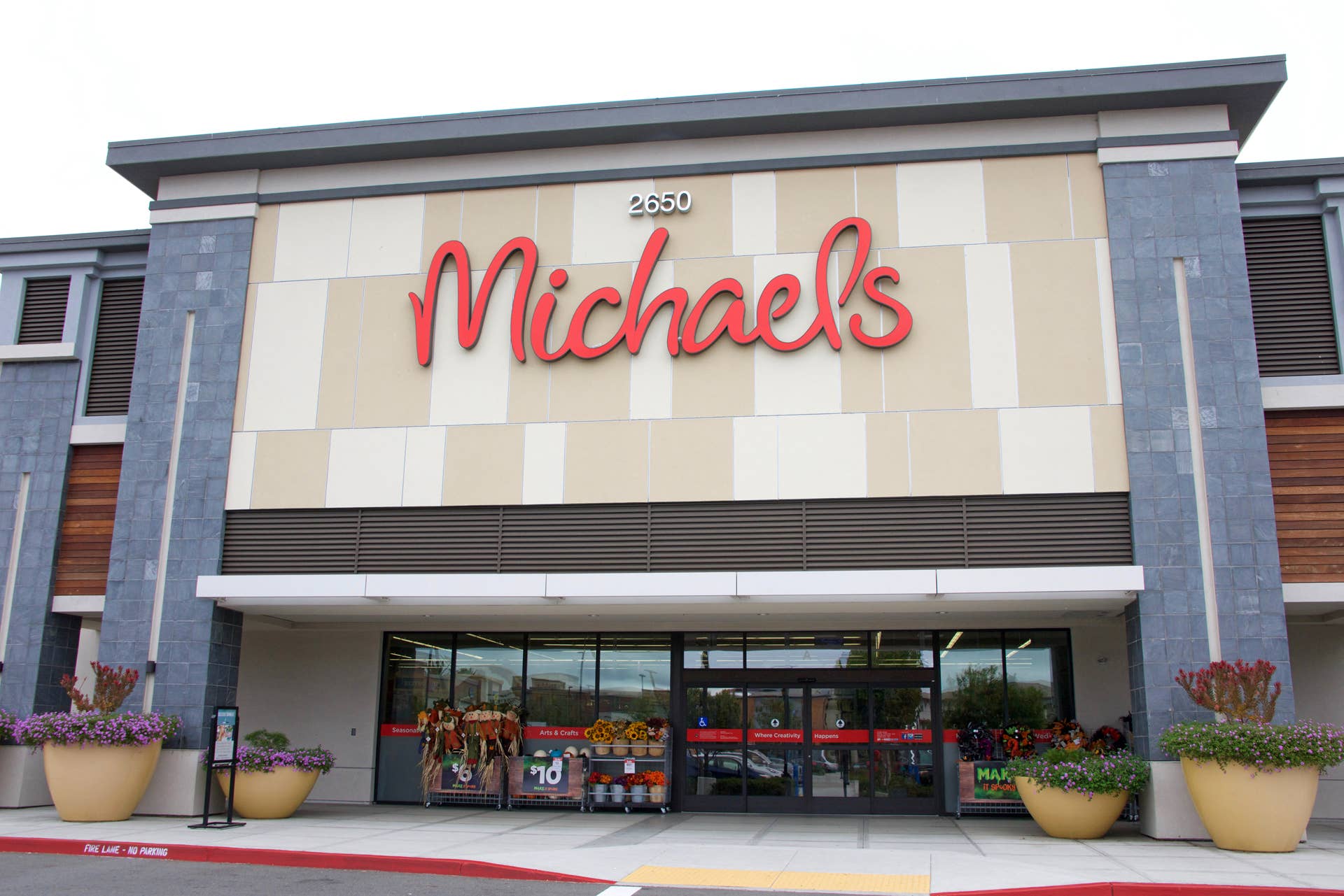 Michaels Just Dropped the Price on These Vintage-Inspired Rugs - Dengarden