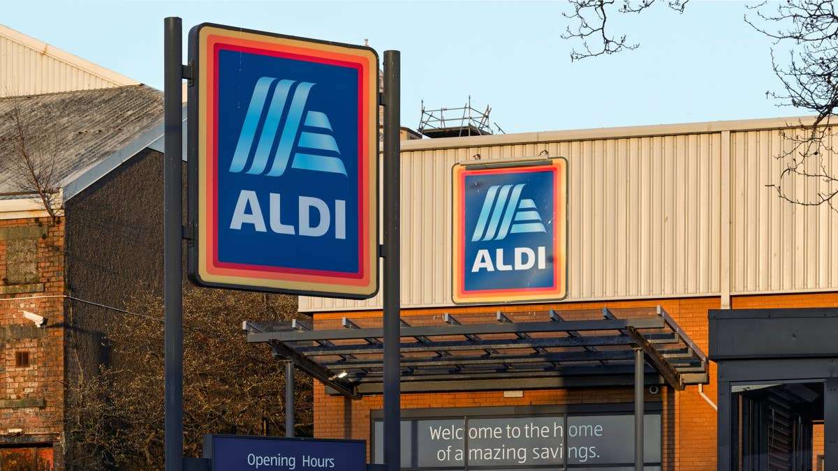 Aldi's Solar-Powered Lights Are Perfect for Your Spring Garden - Dengarden