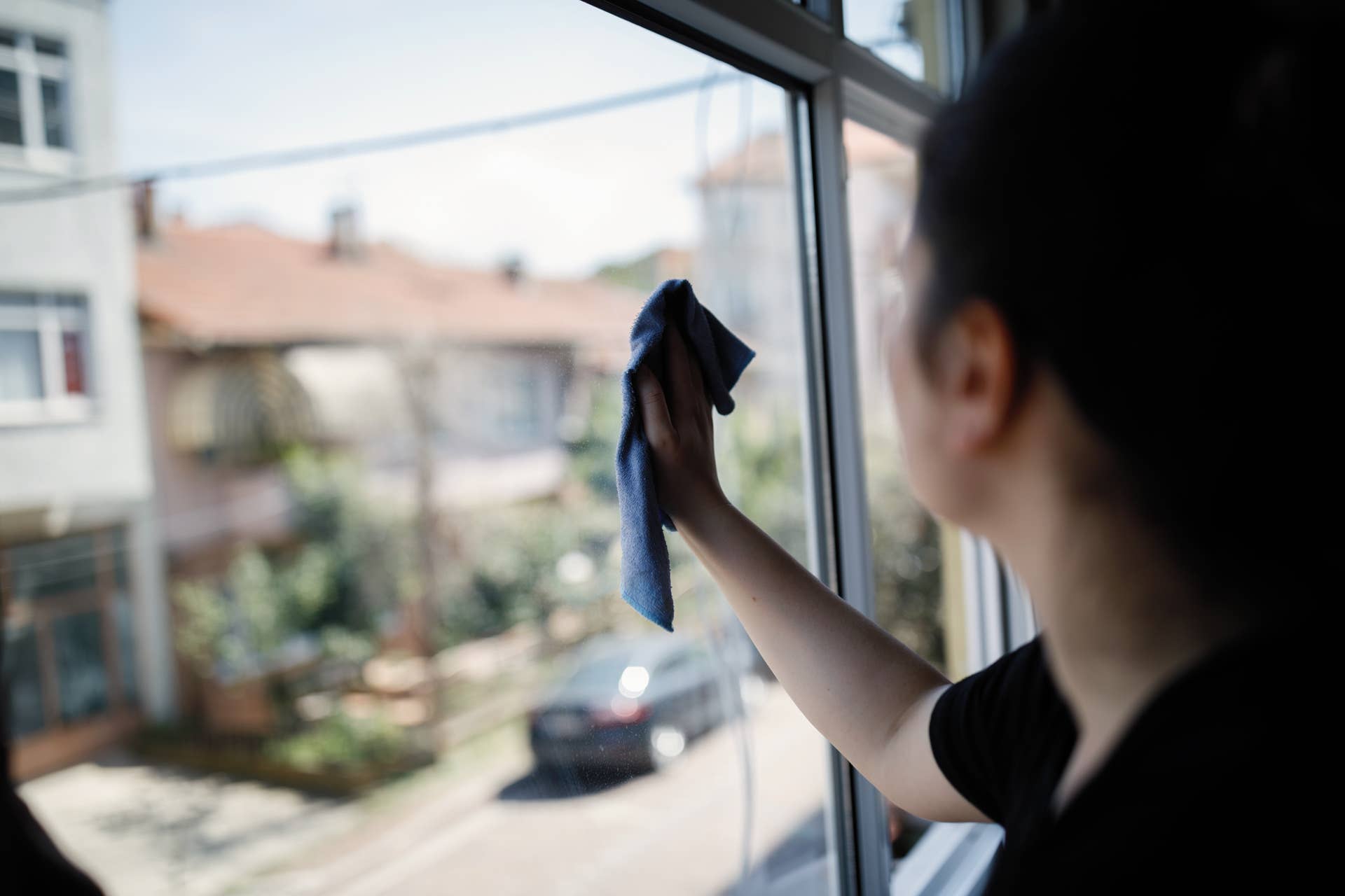 How to Create a Renter-Friendly Faux Stained-Glass Window - Dengarden