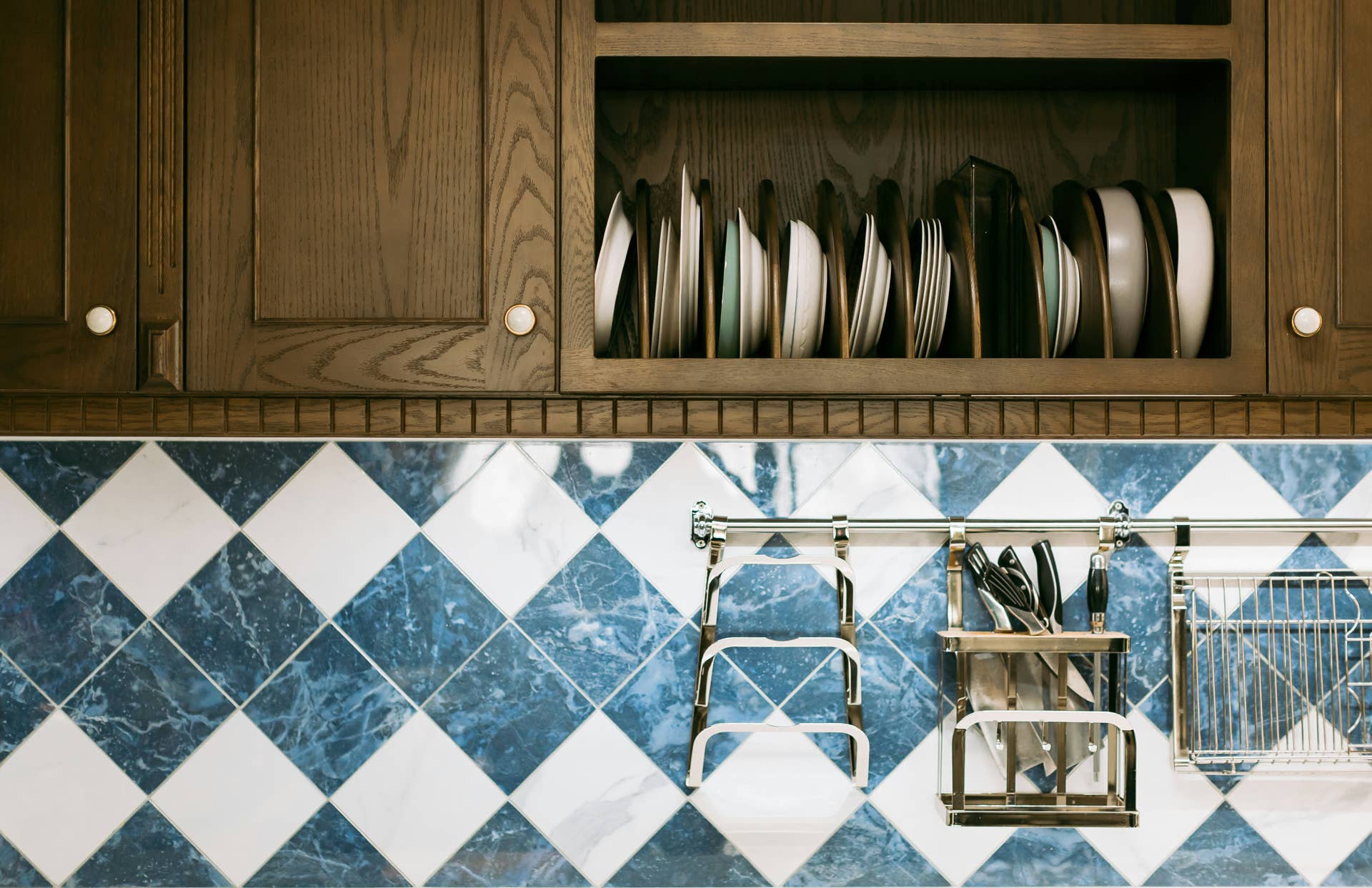 DIY Custom Backsplash Tiles: Give Your Kitchen a Fresh Look - Dengarden