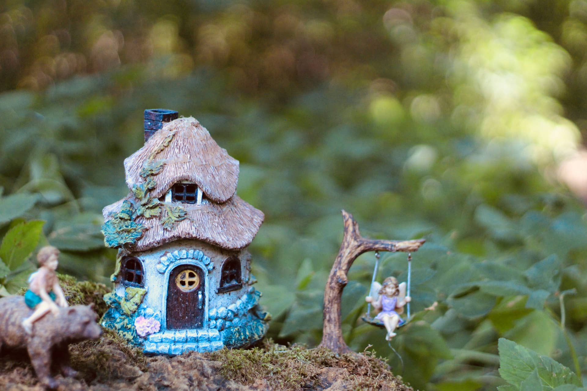 DIY Container Fairy Garden for Renters - Dengarden