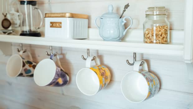 Woman Uses Cutting Boards to Create Gorgeous Kitchen Organization Shelf ...