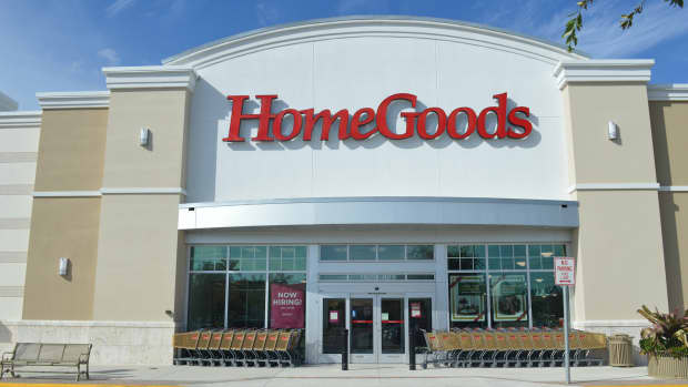 Interior Designer Warns of 5 HomeGoods Products He Would Never Buy ...