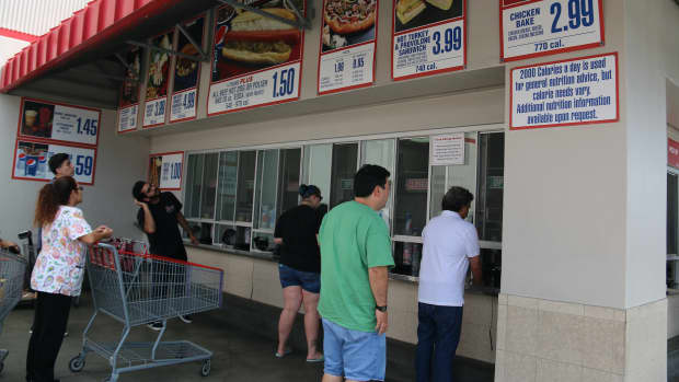 Costco's Viral Blue Console Table Has People Going Wild - Dengarden