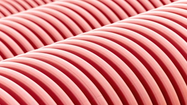 Here’s a Neat Hack For Creating Your Own Bends In PVC - Dengarden