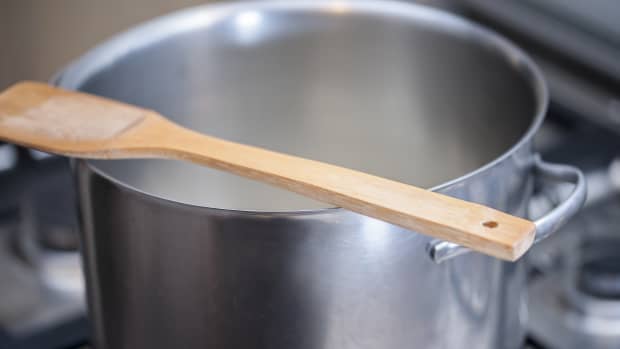 This Is Your Official Sign to Deep Clean Your Wooden Spoons (And How to ... This Is Your Official Sign to Deep Clean Your Wooden Spoons (And How to ...