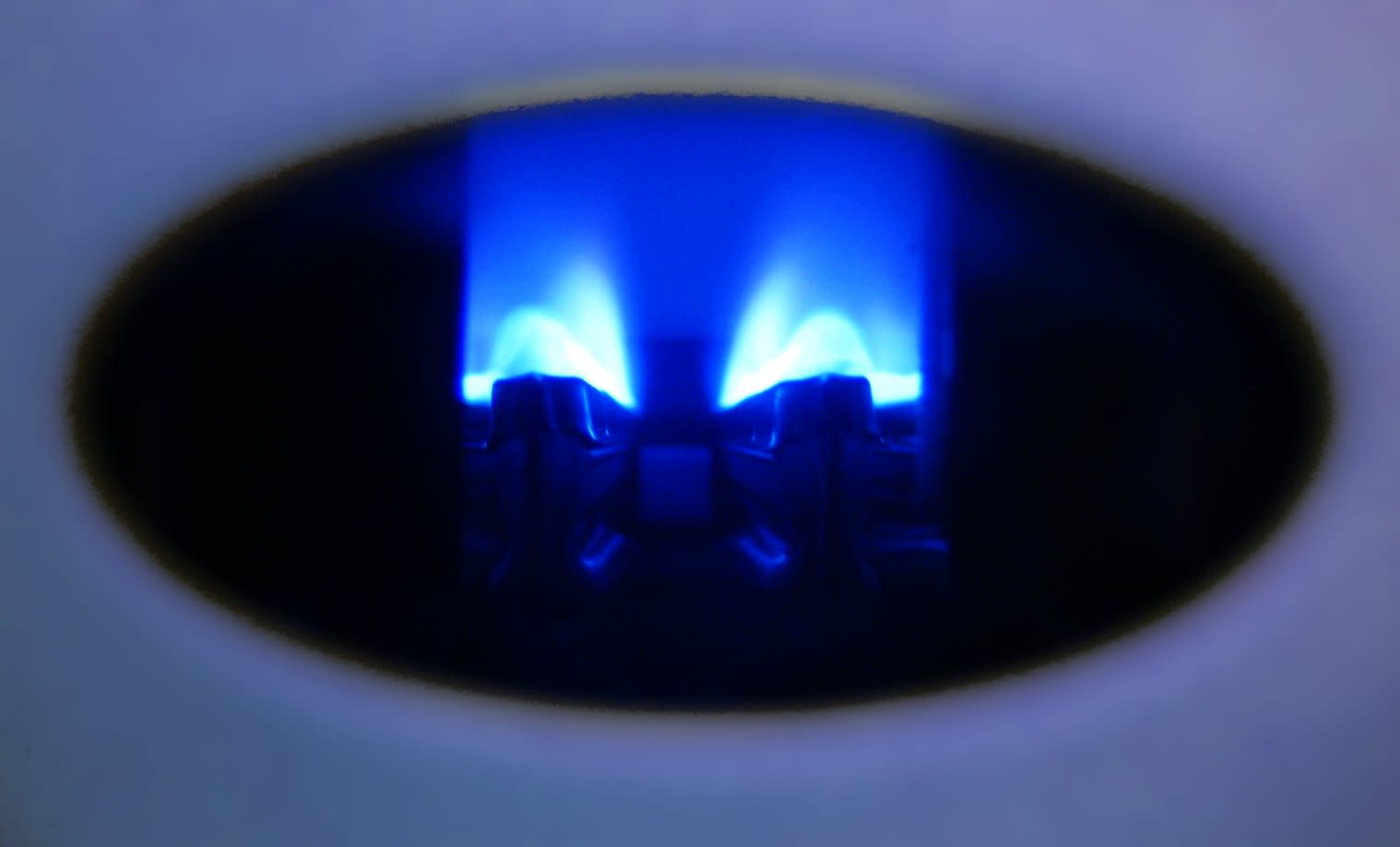 How to Fix a Gas Fire That Keeps Going Out
