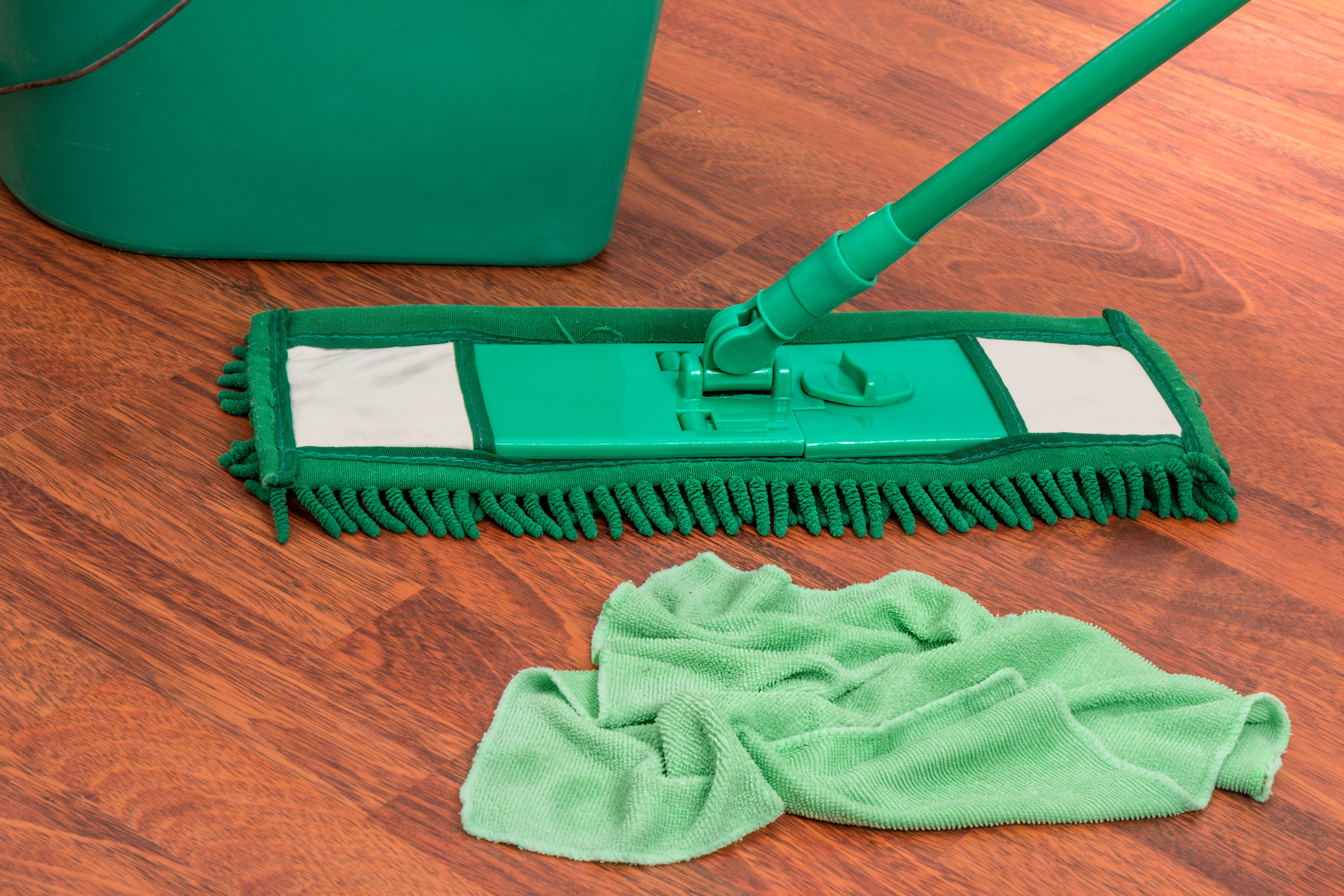 Diy laminate floor cleaner store