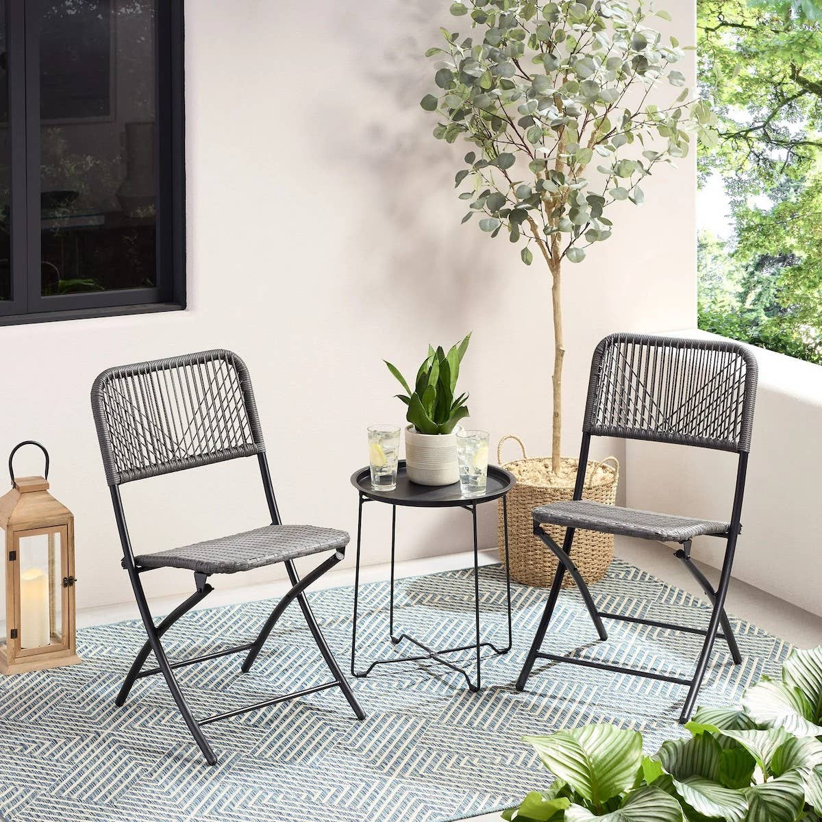 Cute 3-Piece Patio Set From Walmart Is a Cheap Solution for Small Spaces