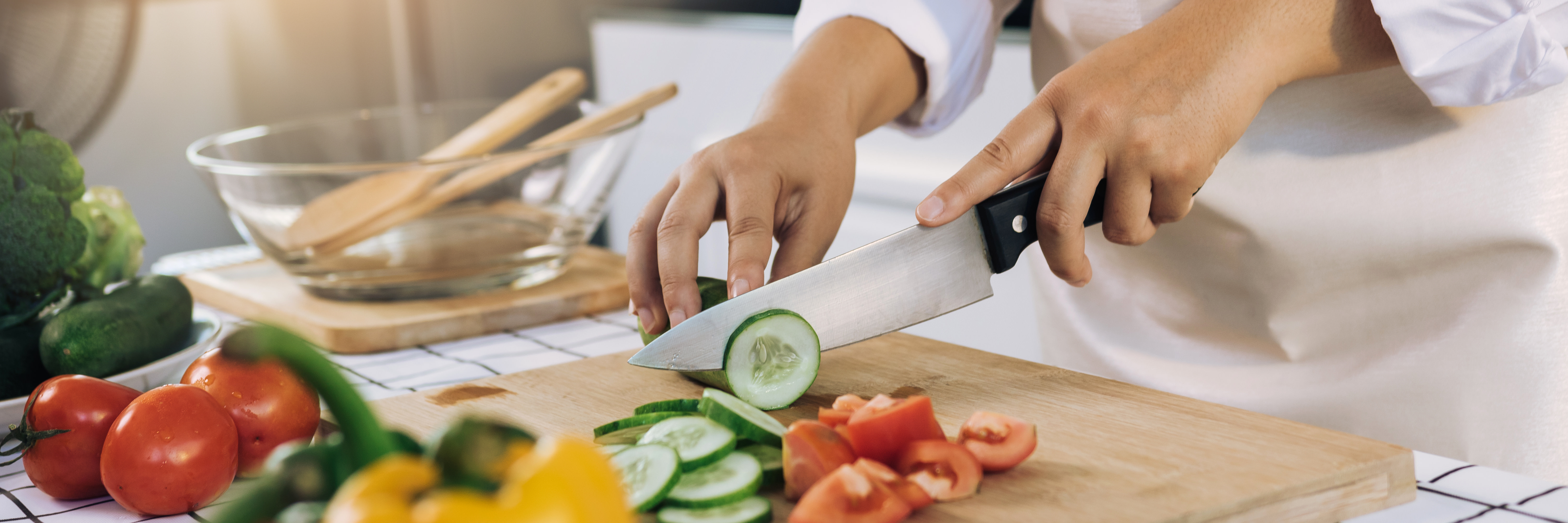 Chef’s Trick for Properly Cutting With a Knife Proves We’ve Been Doing ...