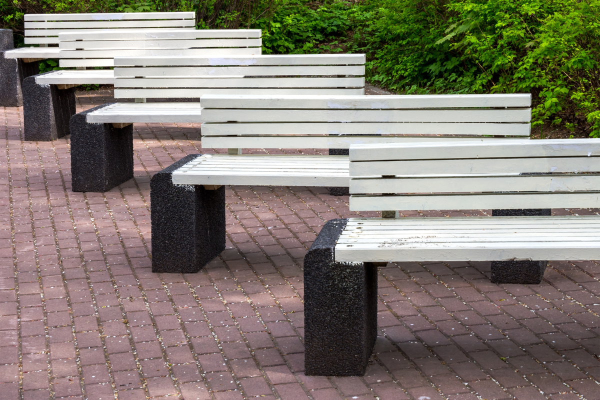 Octogon Cinder Block Bench 12 DIY Outdoor Bench Ideas To Try In Your