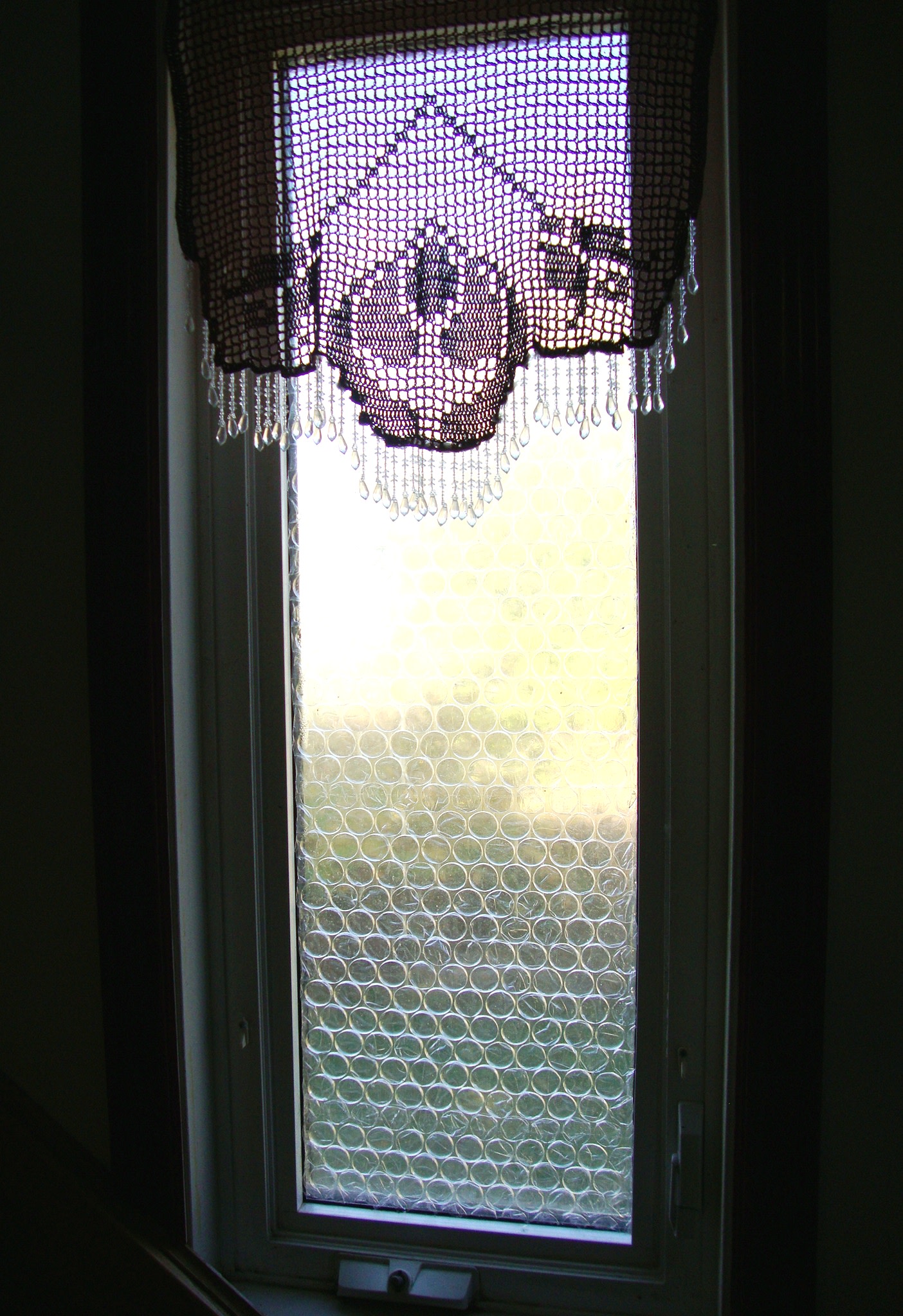 How to Bubble Wrap Windows for Winter Warmth Easy Insulation Methods