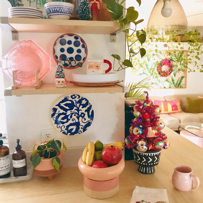 16 Thrifted Glassware Finds That’ll Inspire A ‘Goodwill Near Me’ Search ...