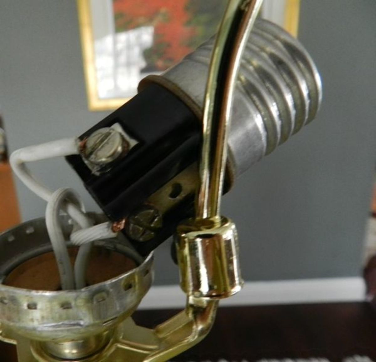 How to Rewire a Vintage Table Lamp - Dengarden