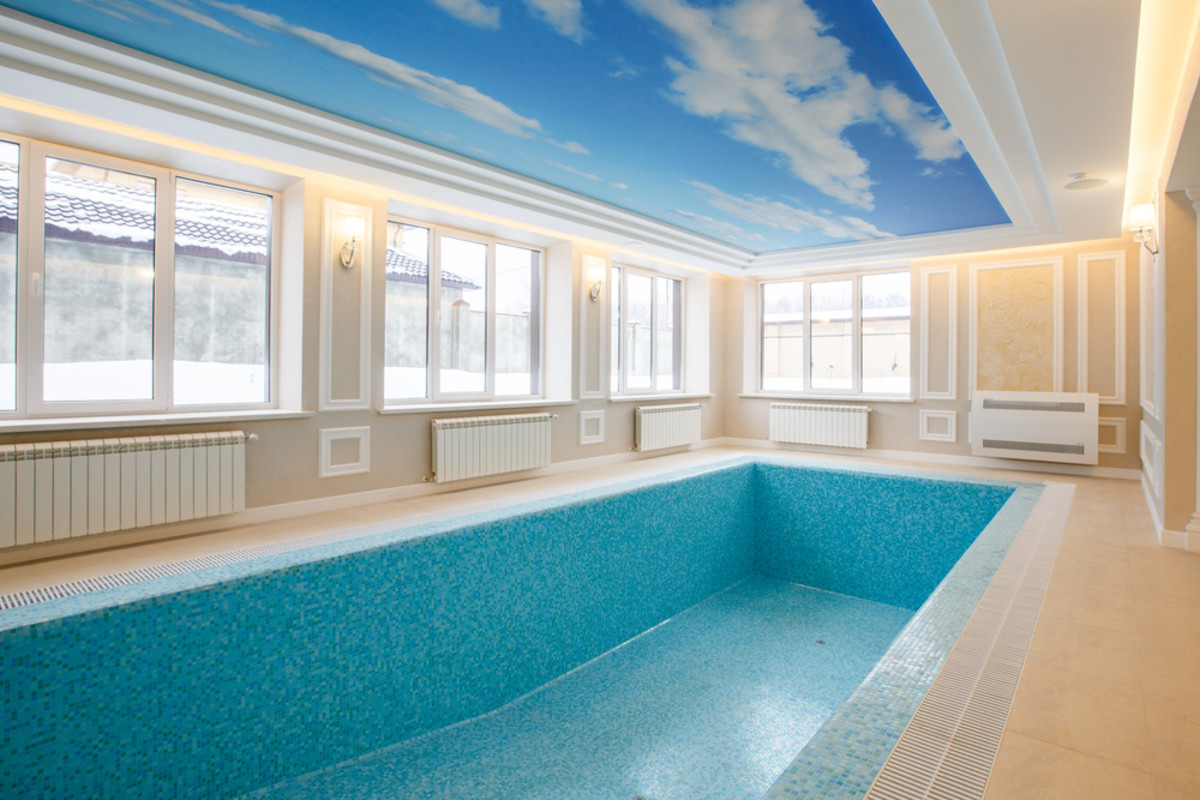 Couple Finds Hidden Pool Underneath Floorboards - Dengarden