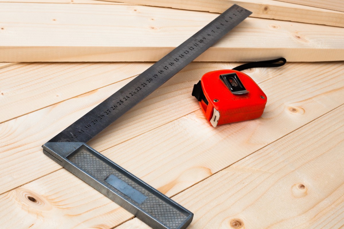 Carpenter Explains Why a Plumb Bob for Measuring Angles Is Worthless ...