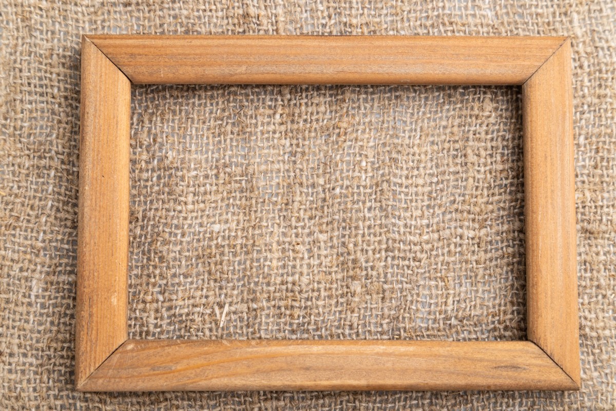 Woman Turns IKEA Picture Frames Into Cute Magazine Racks - Dengarden