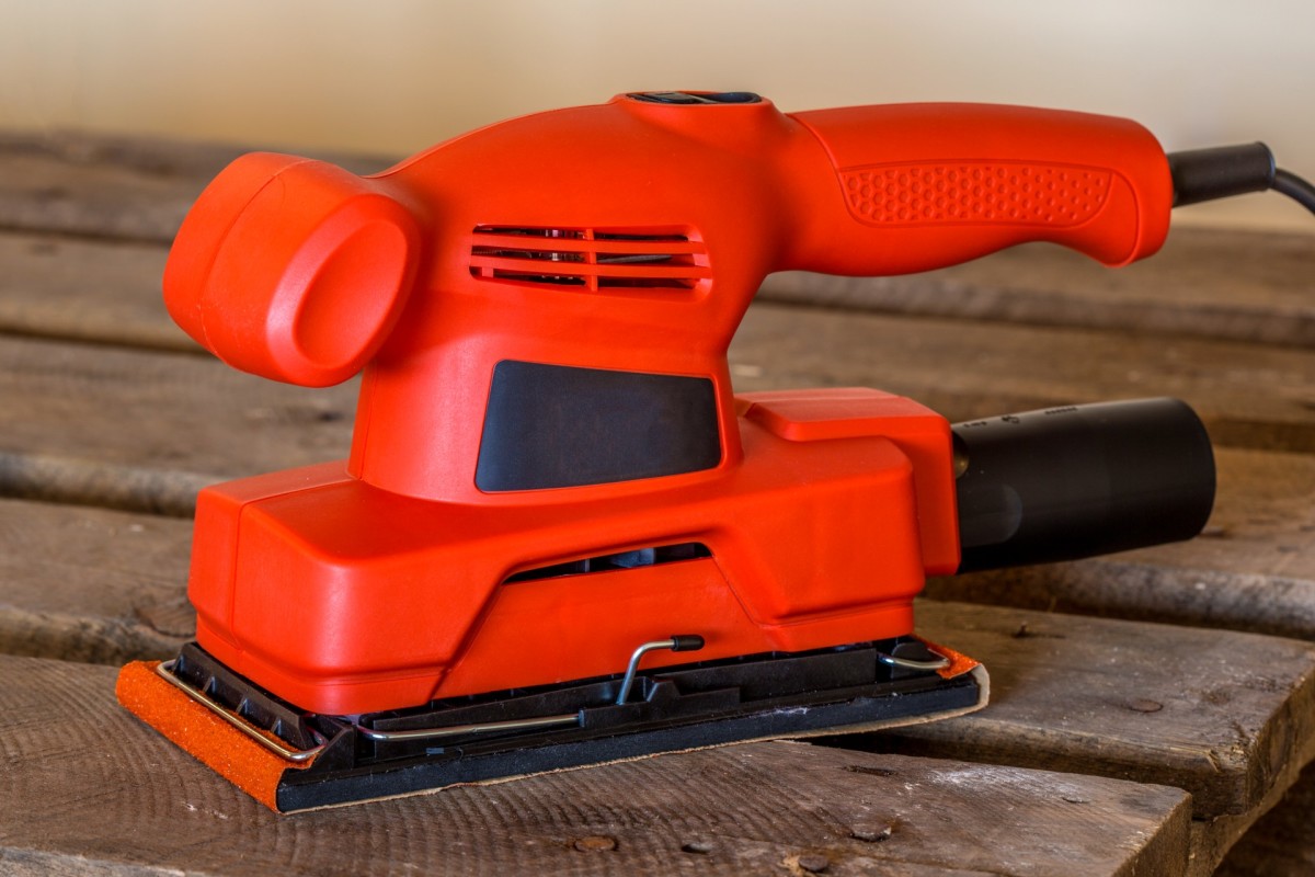 Man Discovers a Way to Use Sander to Clean up Dust Rather Than Create ...