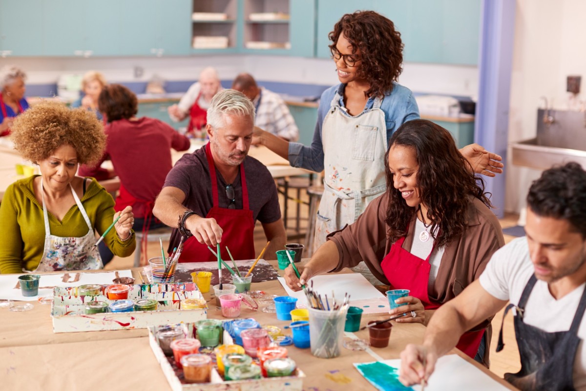 5 Stores That Offer Customers DIY Classes - Dengarden