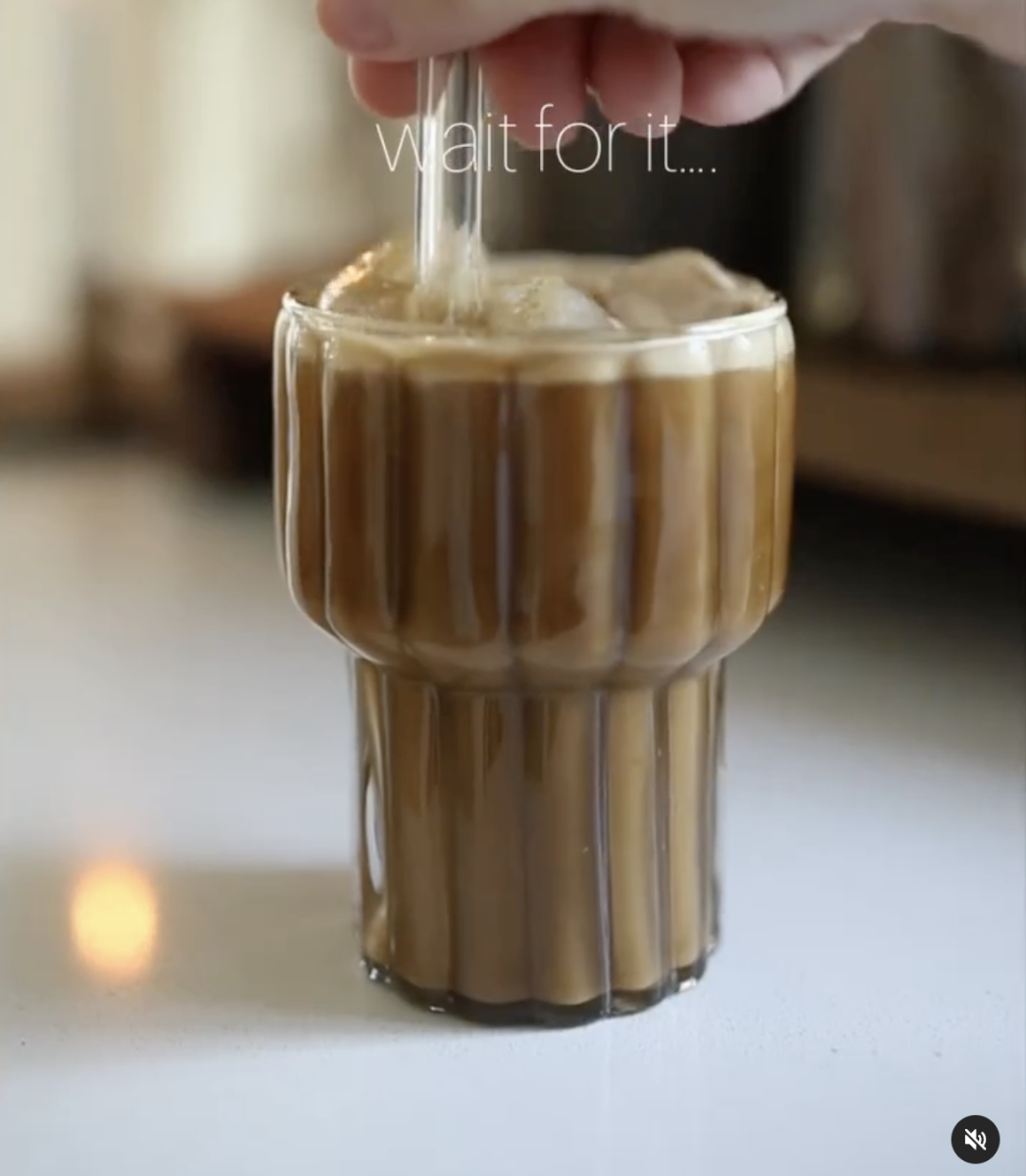 16 Thrifted Glassware Finds That’ll Inspire A ‘Goodwill Near Me’ Search ...