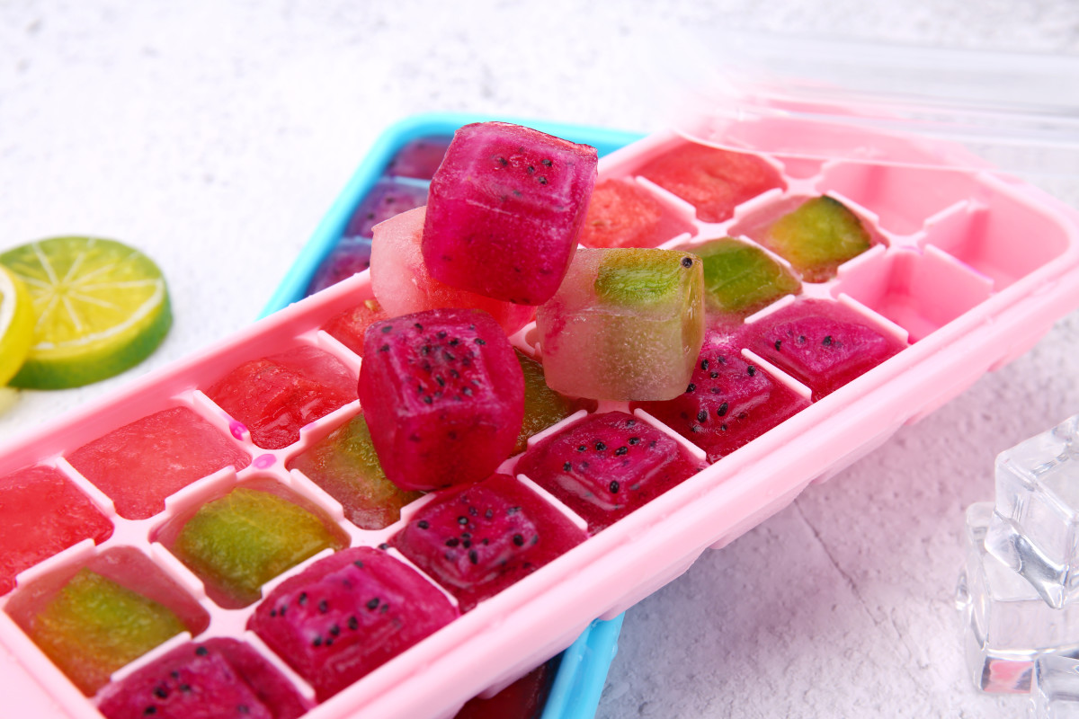 Dollar Tree's Cute New Ice Cube Trays Are a Summer Must-Have ...