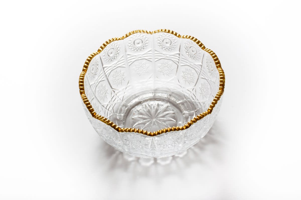 Woman Turns Dollar Tree Glassware Into Adorable Countertop Fruit Bowl ...