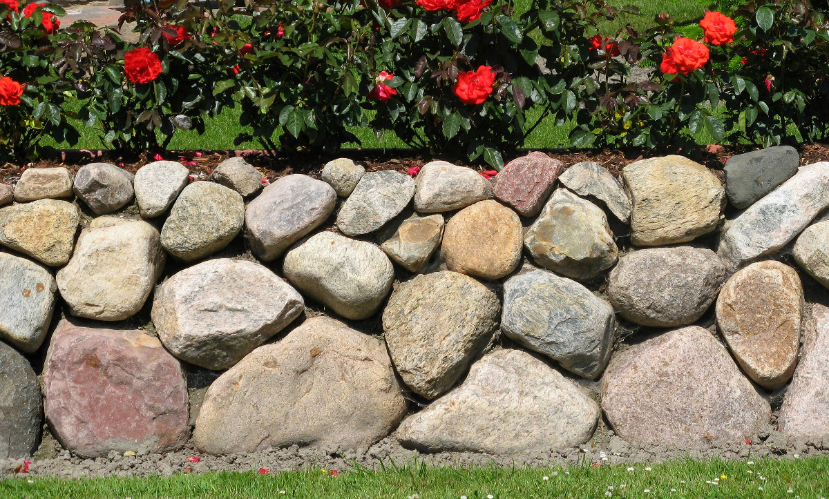 How Do I Build a Boulder Landscape Wall? - Dengarden