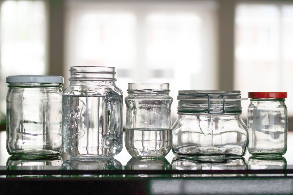 Here's How To Totally Upcycle Old Jars Into Cute Organizational ...