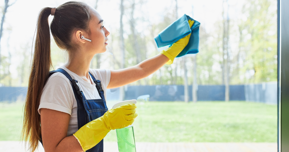 8 Things Professional Cleaners Wish People Would Stop Doing - Dengarden