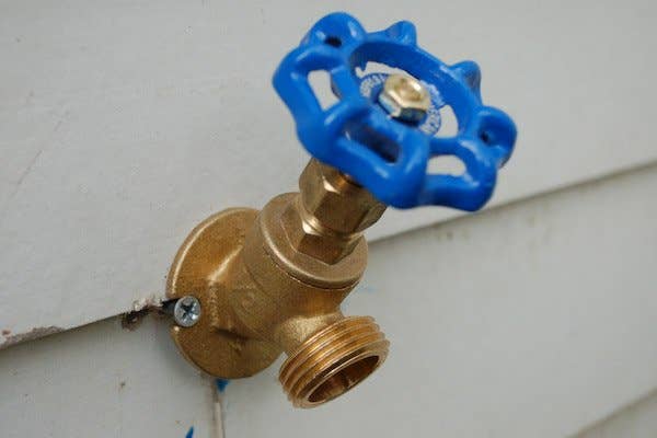 How to Install an Outdoor Spigot for Watering Your Garden - Dengarden