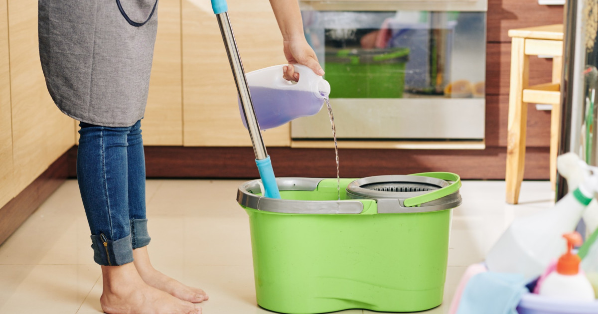 Alert: The Scrub Daddy Sponge Can Fit in the O’Cedar Mop and It is a ...