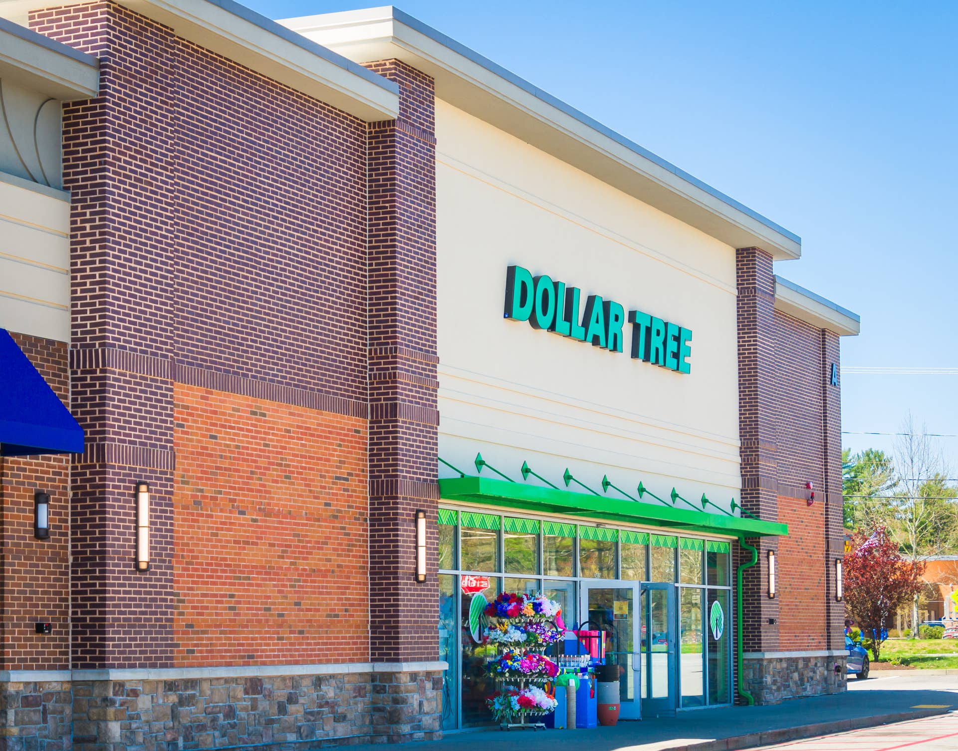 These Dollar Tree Clothes Organizing DIYs Are Pure Genius - Dengarden