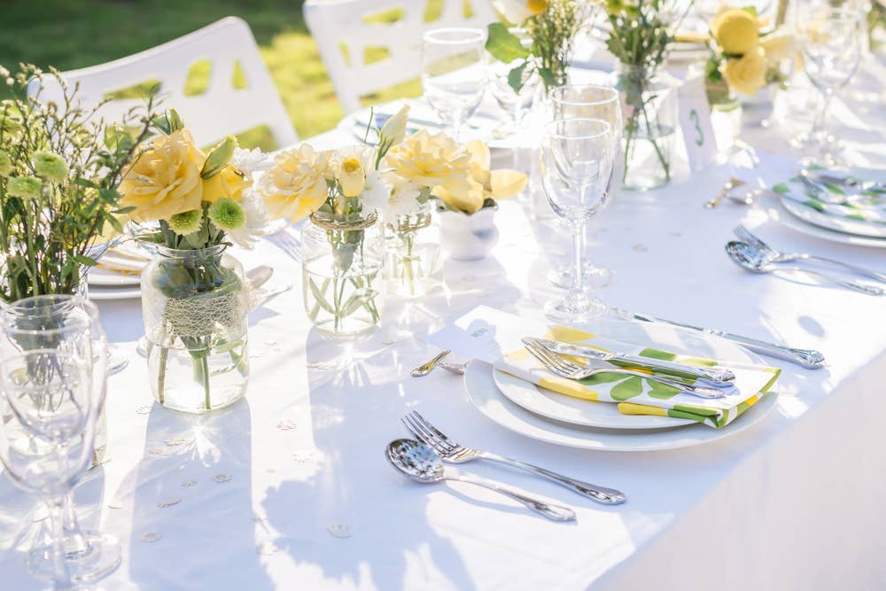 This 'White Lotus'-Themed Dinner Party Is Truly Iconic - Dengarden