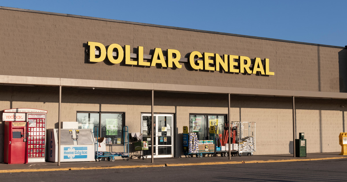Is Dollar General Open on Fourth of July? 2025 Holiday Hours - Dengarden