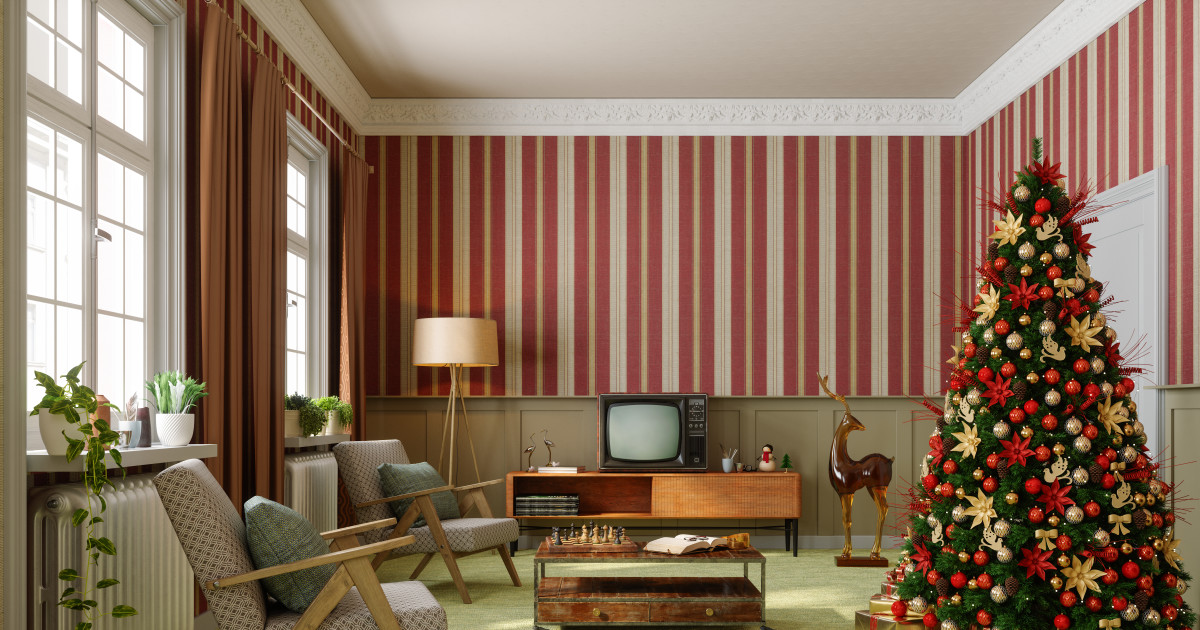 Vintage Christmas Aesthetic: How to Create the Look With Antiques ...