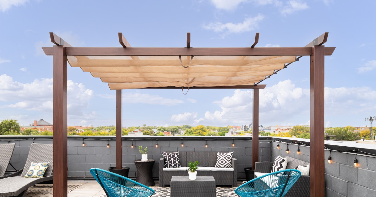 Woman Builds Gorgeous DIY Backyard Pergola on the Cheap - Dengarden