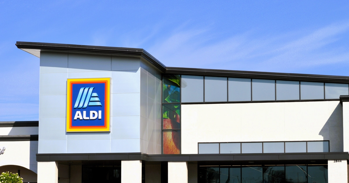Is Aldi Open on Memorial Day? 2025 Holiday Hours - Dengarden