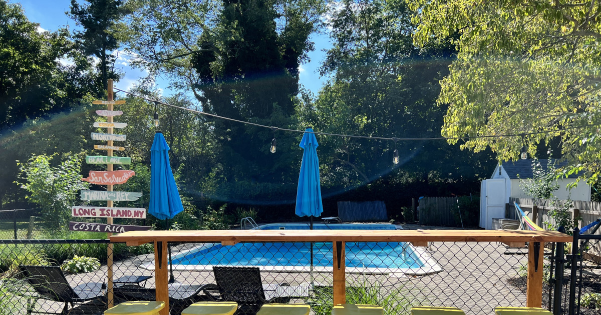 How to Make a DIY Pool Bar for Less Than $50 - Dengarden