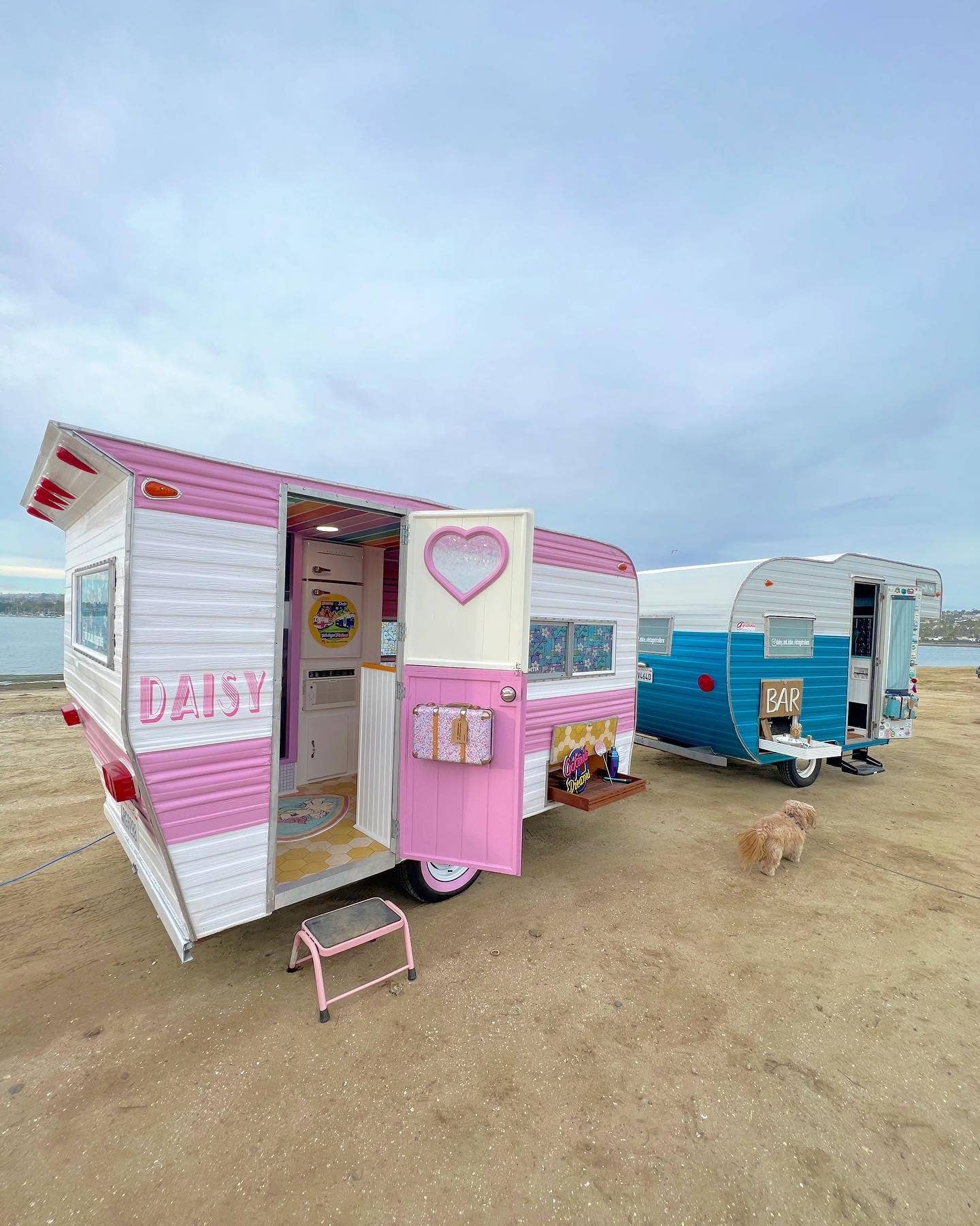 Grandma's Chic Vintage Camper Is So Full of Romance and Whimsy
