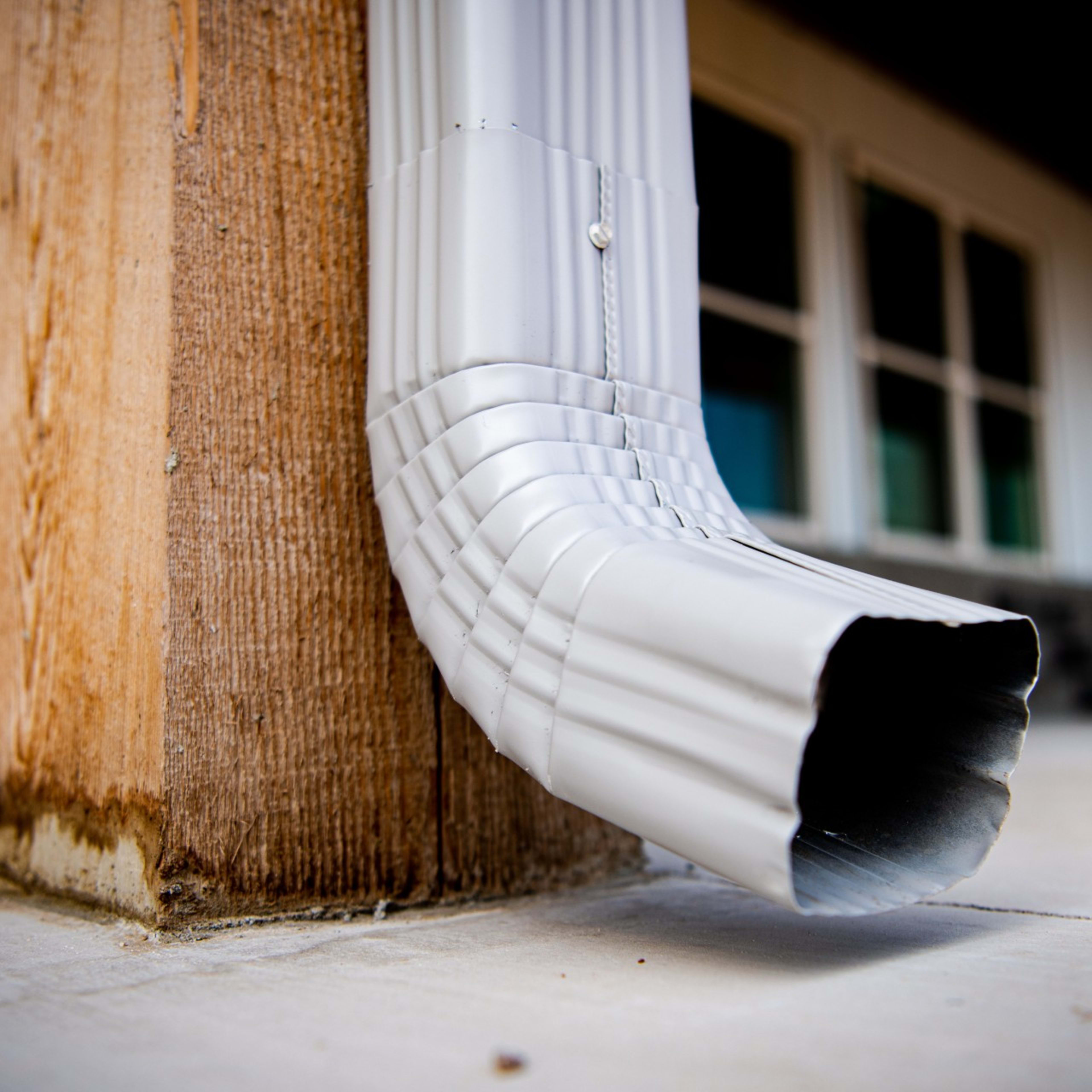 How to Fix a Slow-Draining Bathtub - Dengarden