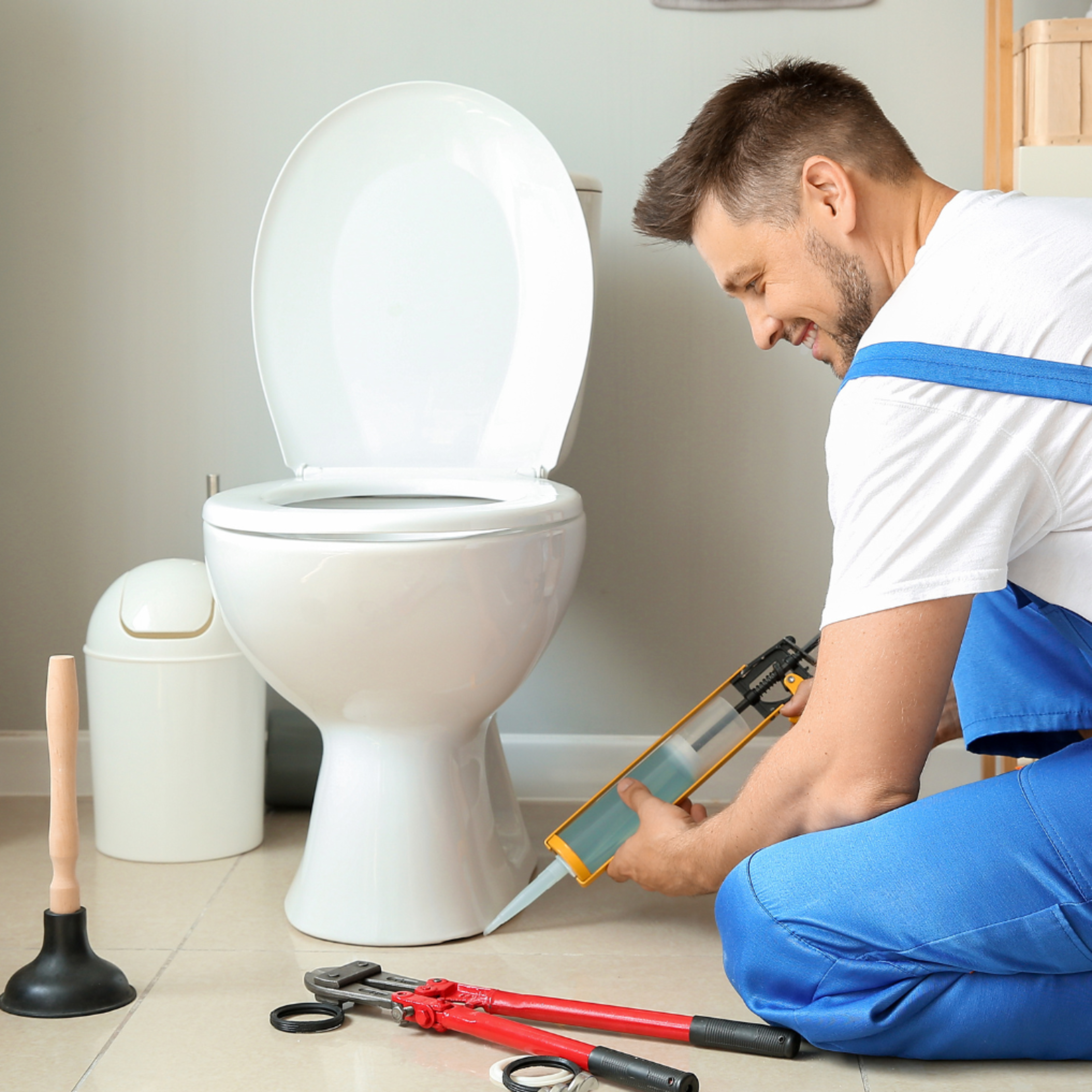 Carpenter Demonstrates the Right Way to Nail Wood and We've All Been ...