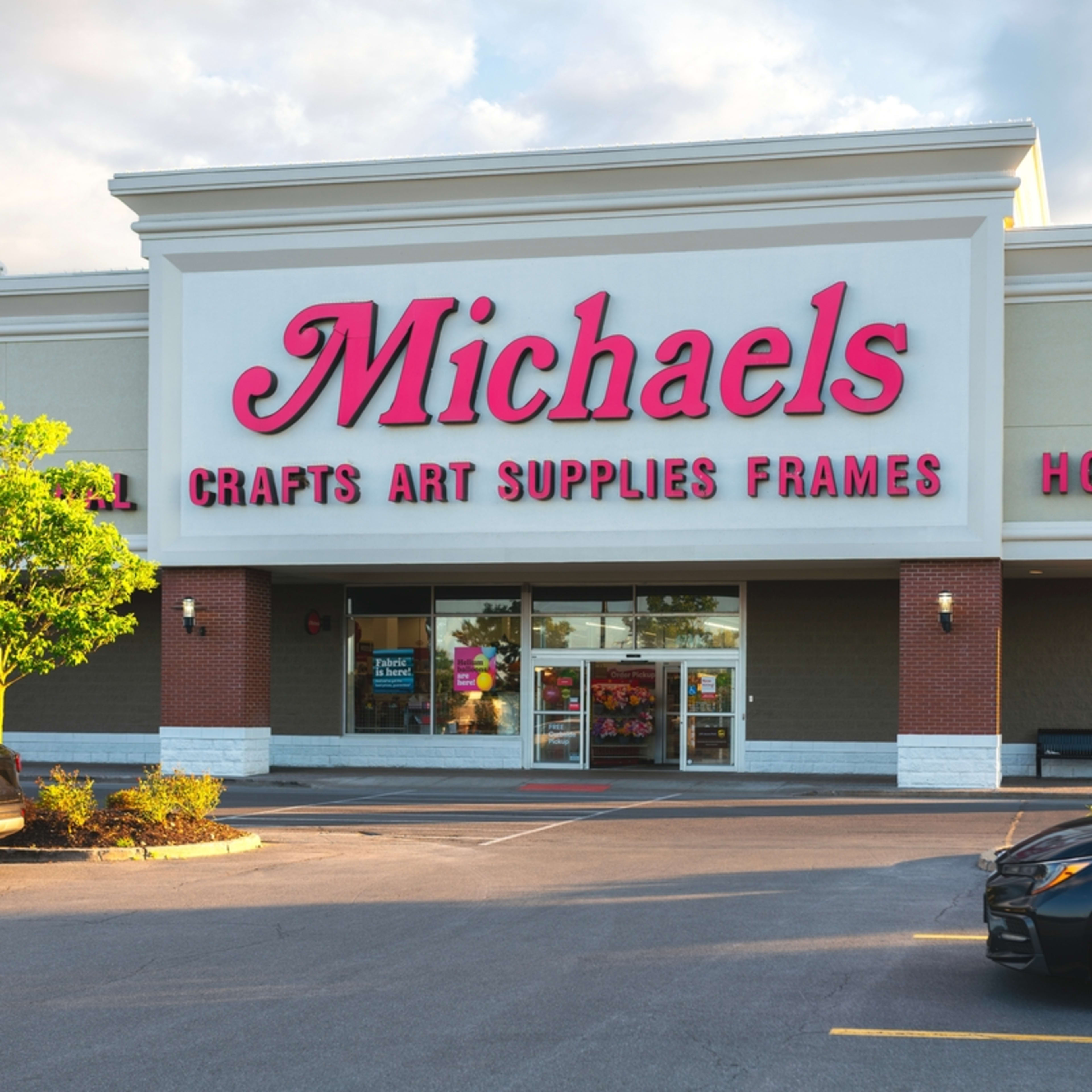 Walmart's Holiday Selection Is Shocking Shoppers with Its Style - Dengarden